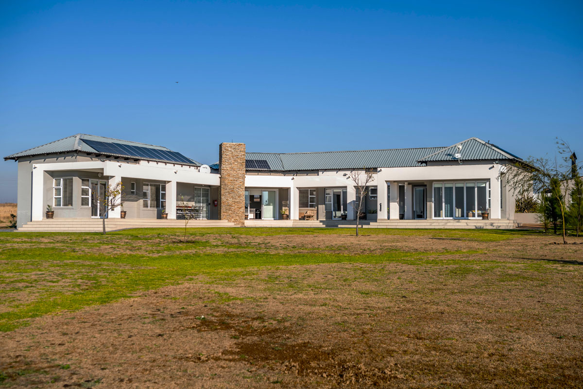 Main House – 36 Emanzini - Experience Heaven